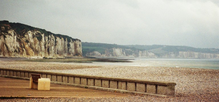 The cliffs at Dieppe !! – Paris1972-Versailles2003