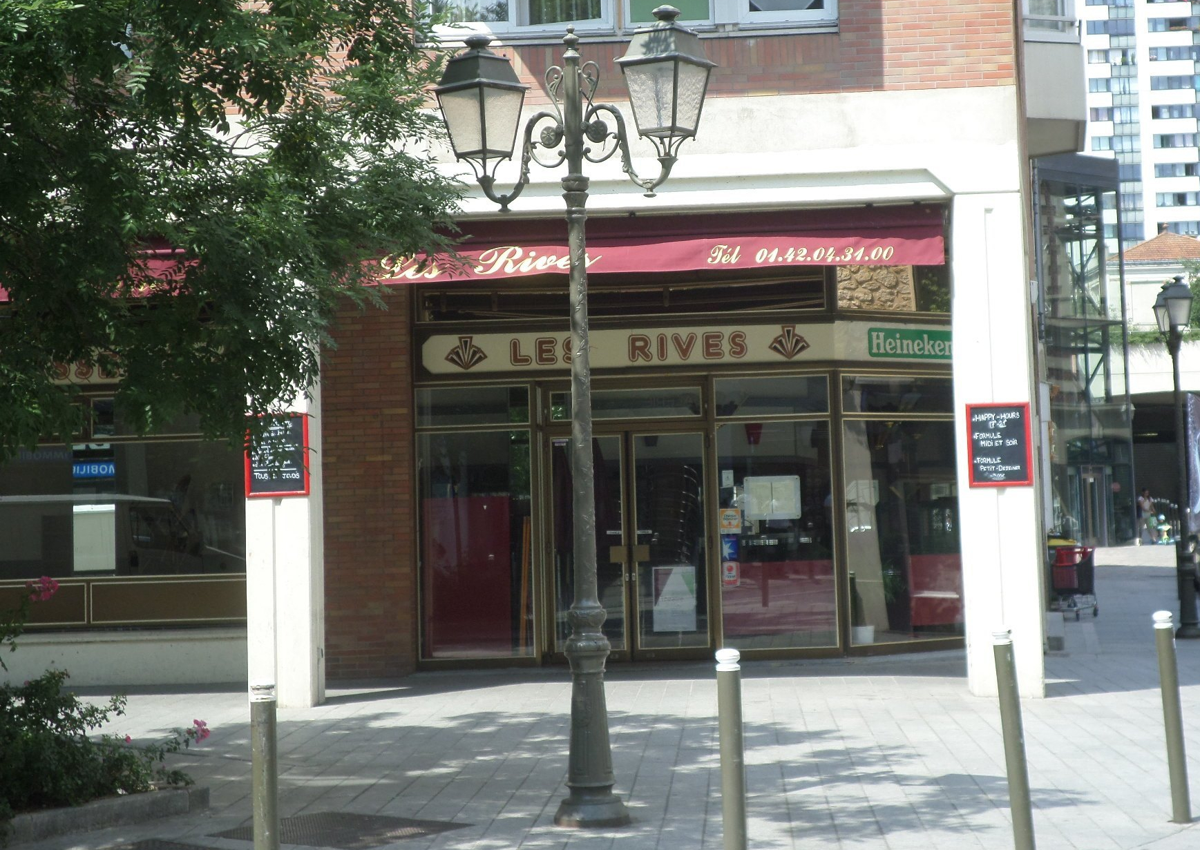 Memories of Suresnes !!! – Paris1972-Versailles2003