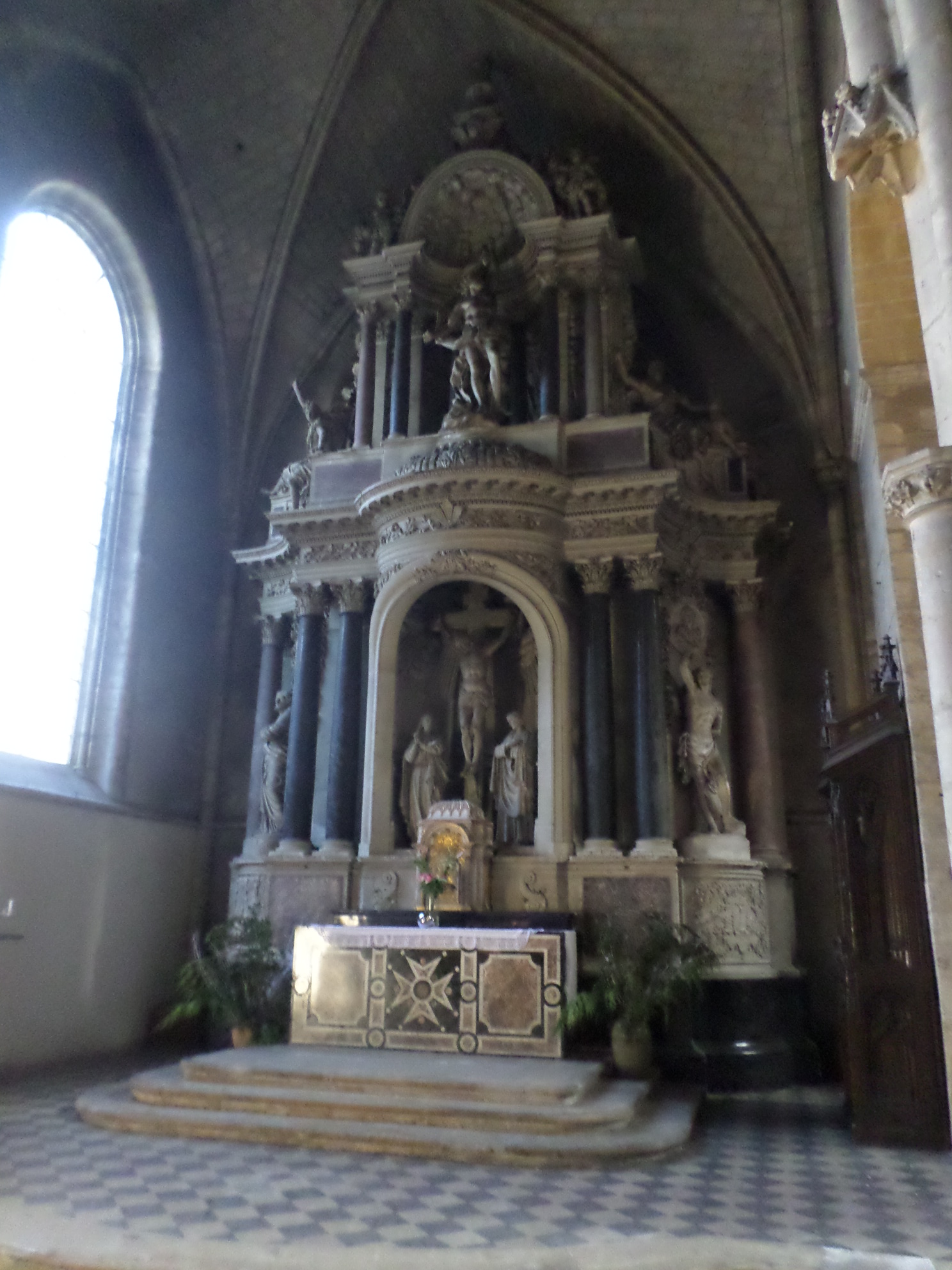 The Church of Notre Dame de la Couture of Le Mans !! – Paris1972 ...