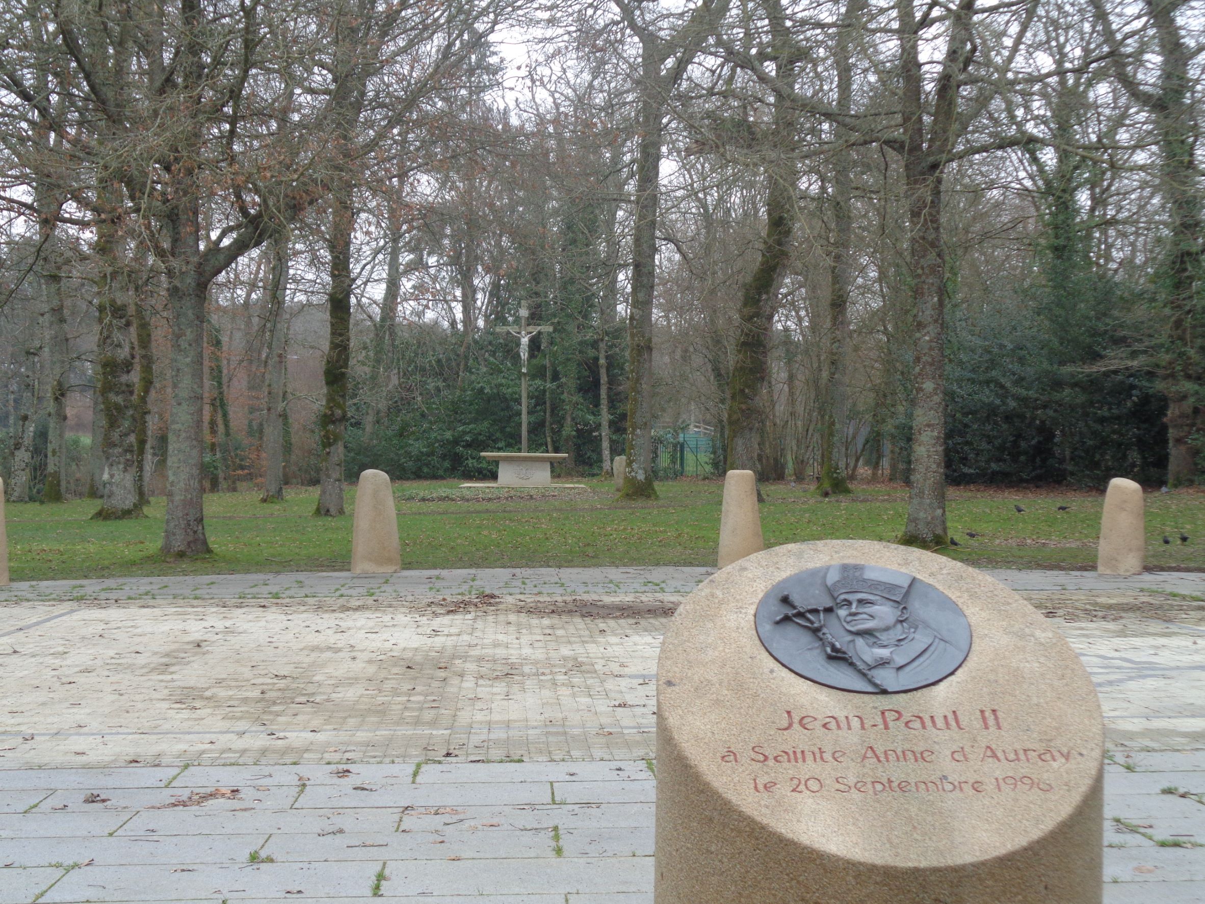 Sainte Anne d’Auray – Paris1972-Versailles2003