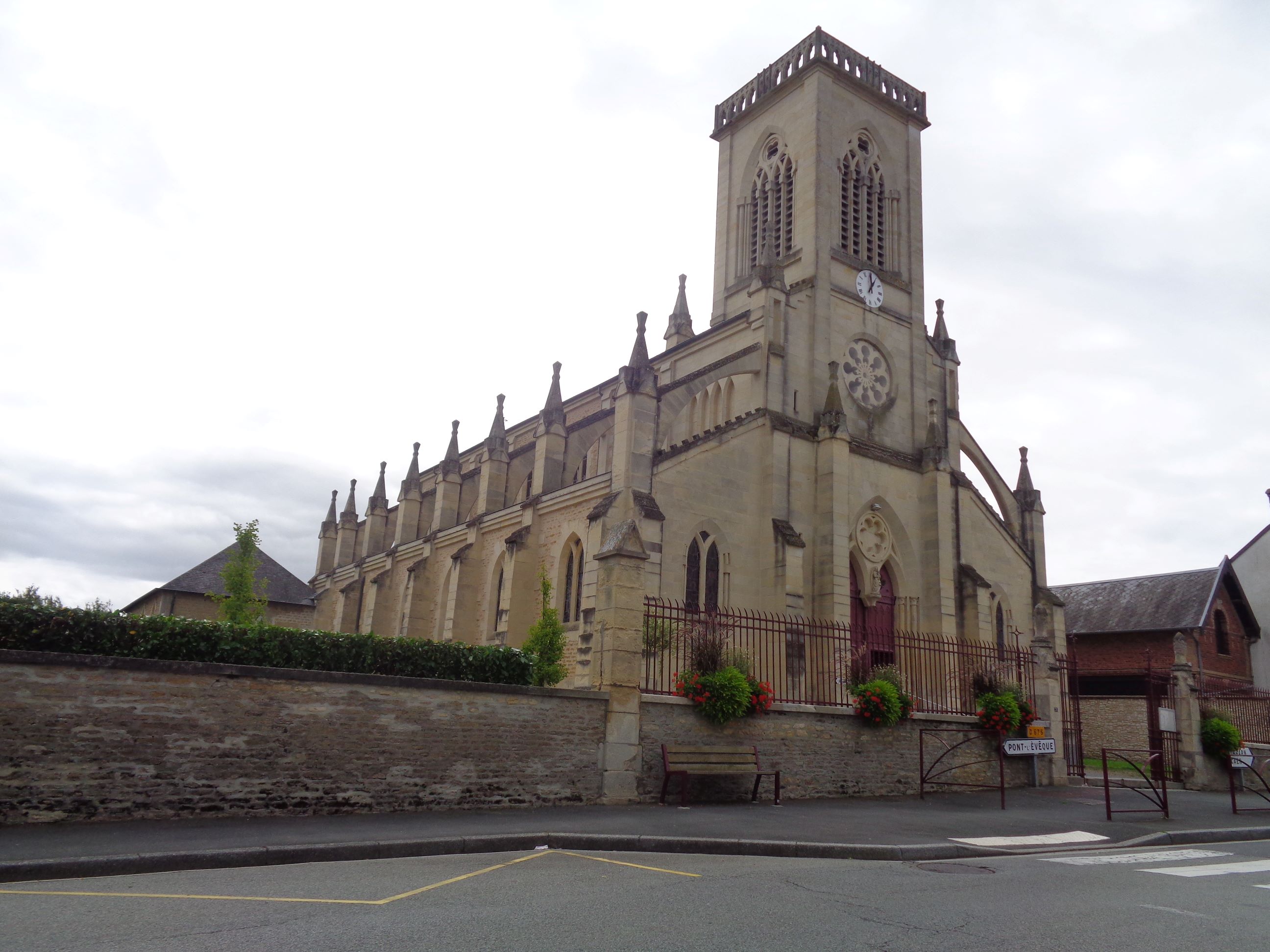 The Church Notre Dame de l’Assomption of Dozulé ! – Paris1972 ...