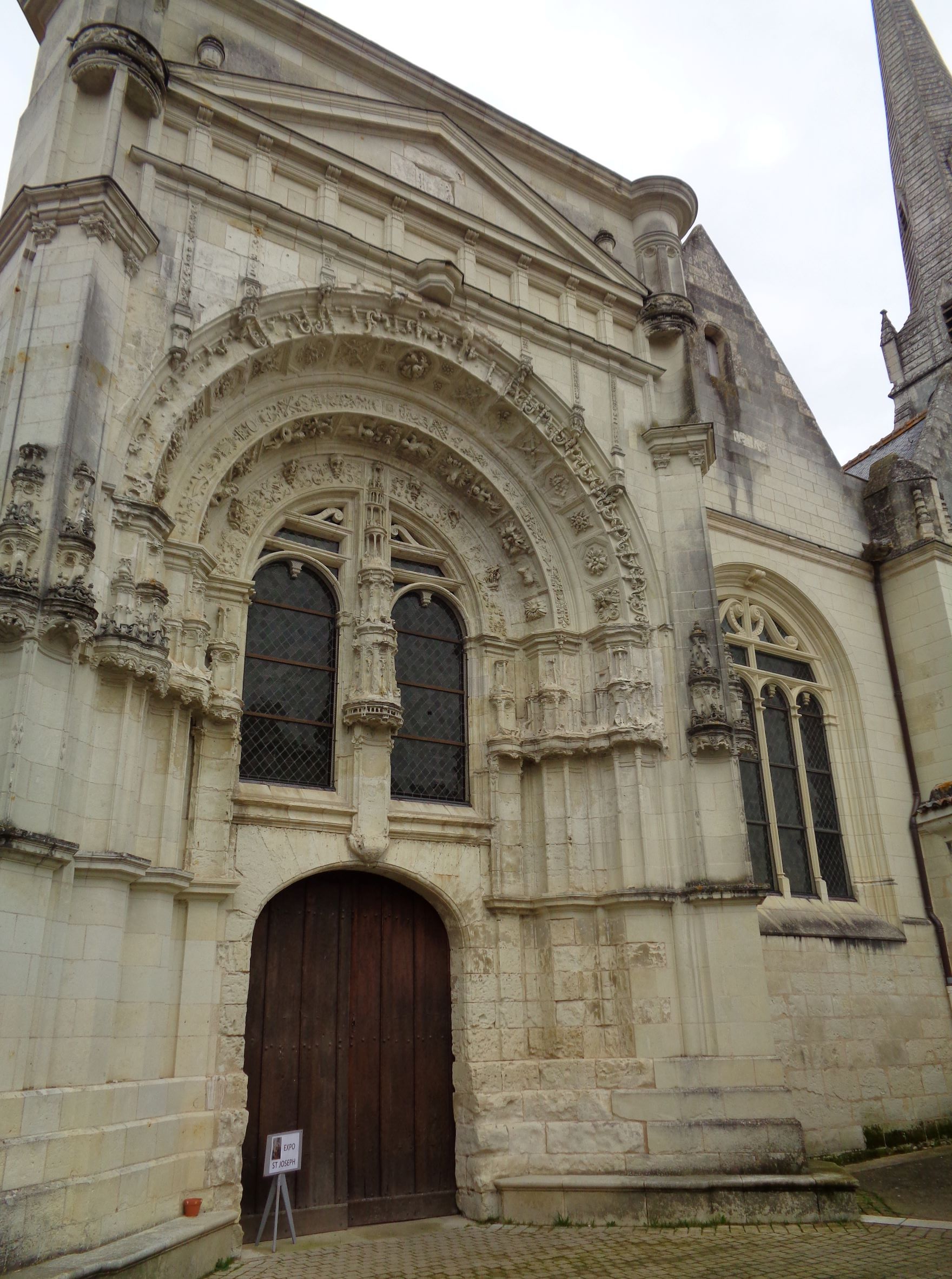The Church Saint Pierre of Loudun !!! – Paris1972-Versailles2003