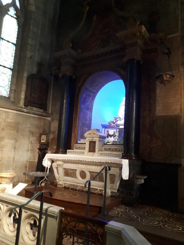 The Church Sainte Croix of Nantes, part II !! – Paris1972-Versailles2003