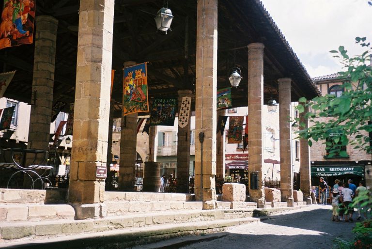 The halles of Cordes sur Ciel !!! – Paris1972-Versailles2003