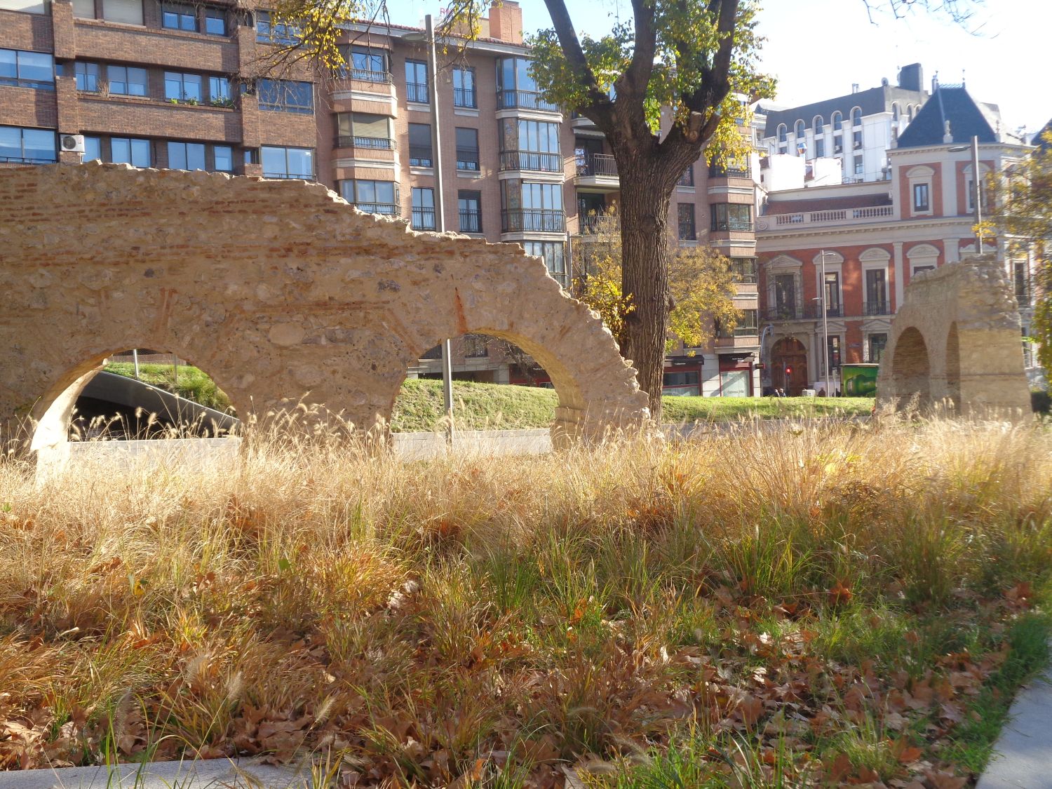 Curiosities of Madrid, part VIII !!! – Paris1972-Versailles2003