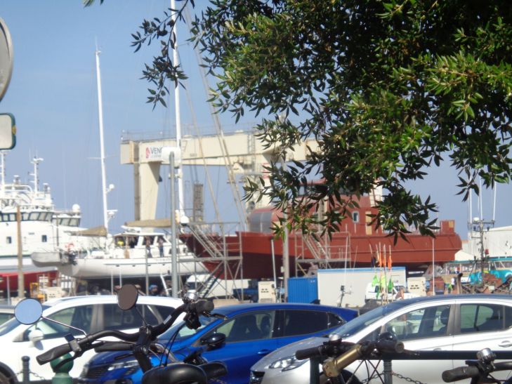 The ports, jetties and the sea at Les Sables d’Olonne !!! – Paris1972 ...