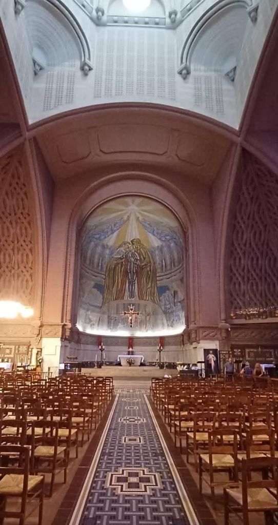 The Church Sainte Jeanne d’Arc of Versailles !!! – Paris1972-Versailles2003